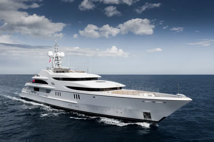 FIREBIRD yacht for charter (Feadship, 69.5m, 2007)